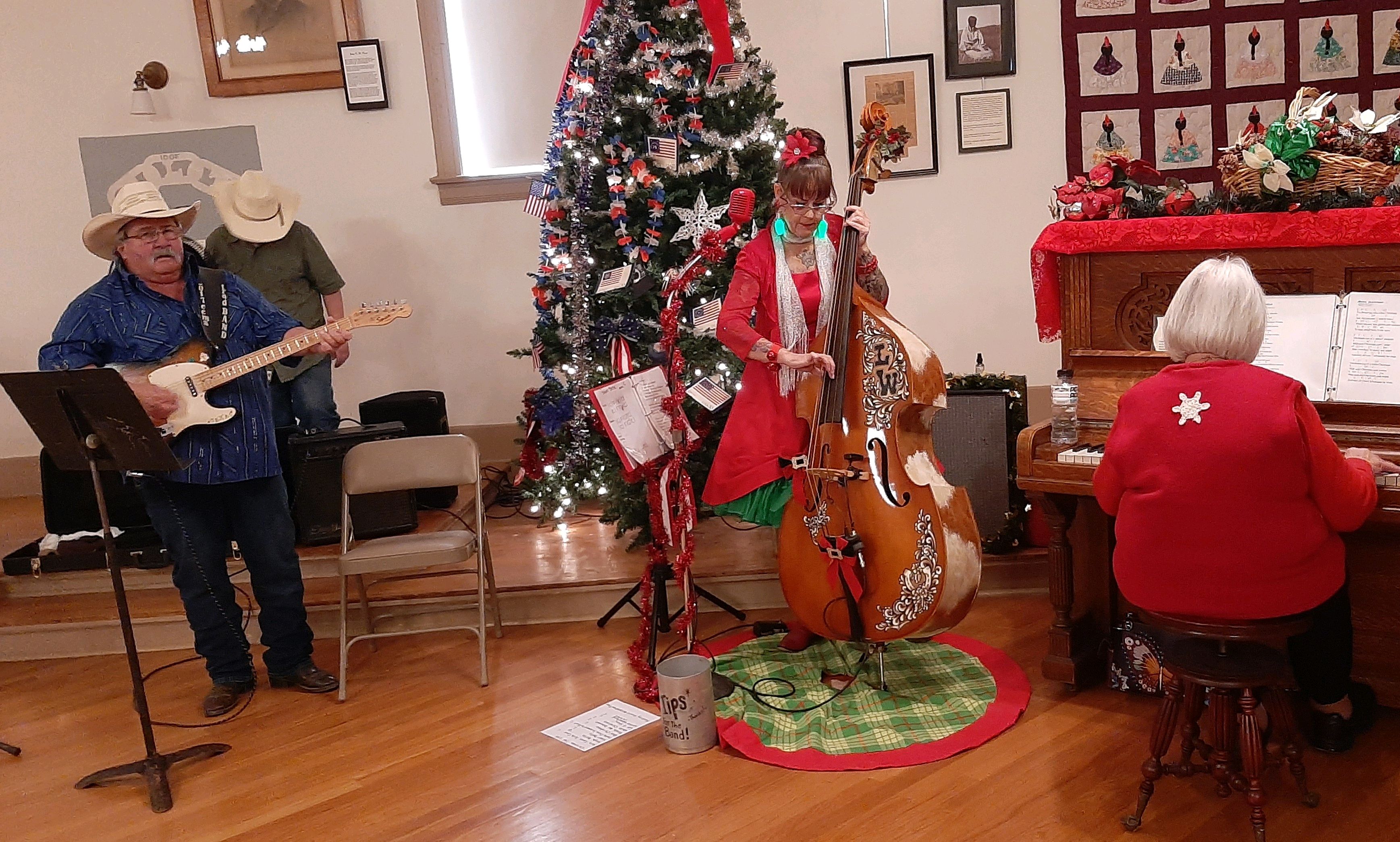 SECO NEWS - Christmas Fun at J.W. Rawlings Museum in Las Animas